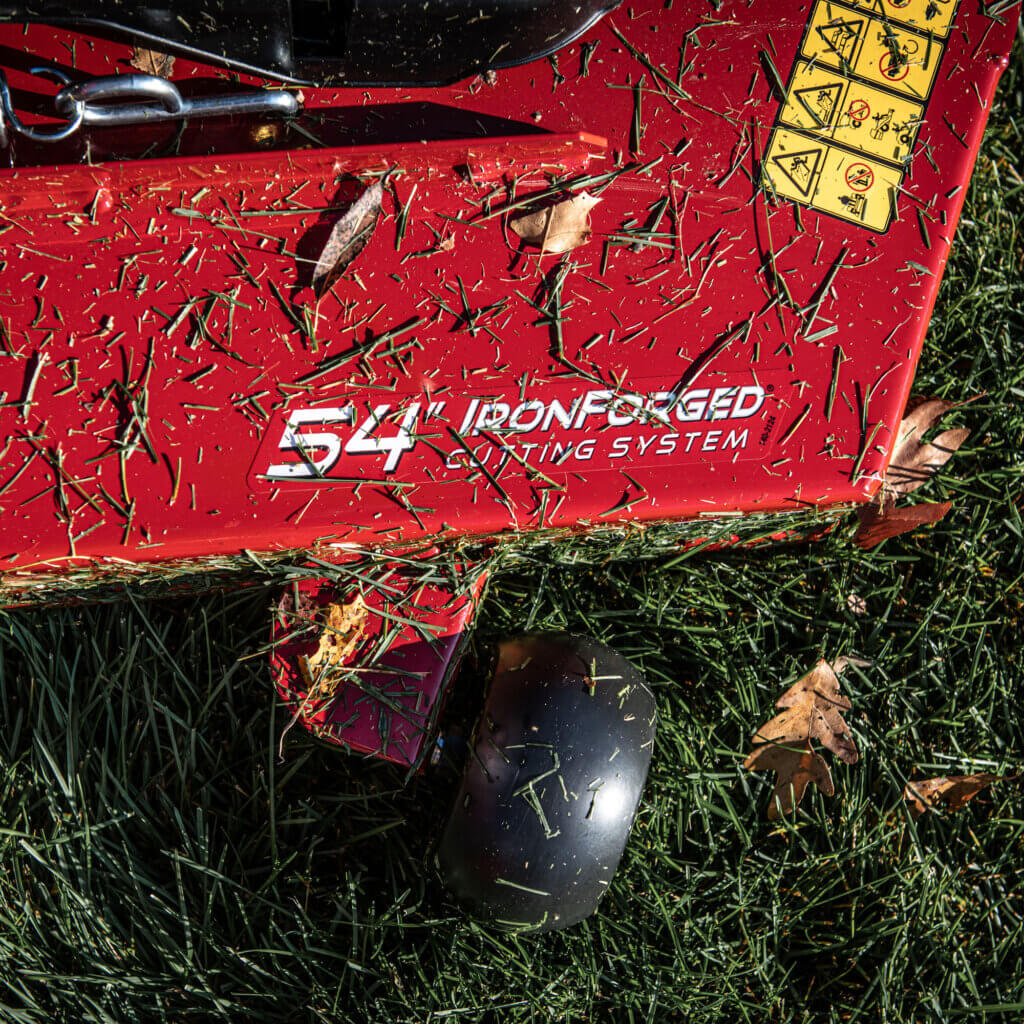 Buyer’s Guide: The Zero-Turn Mower for Large Yards | YardCare